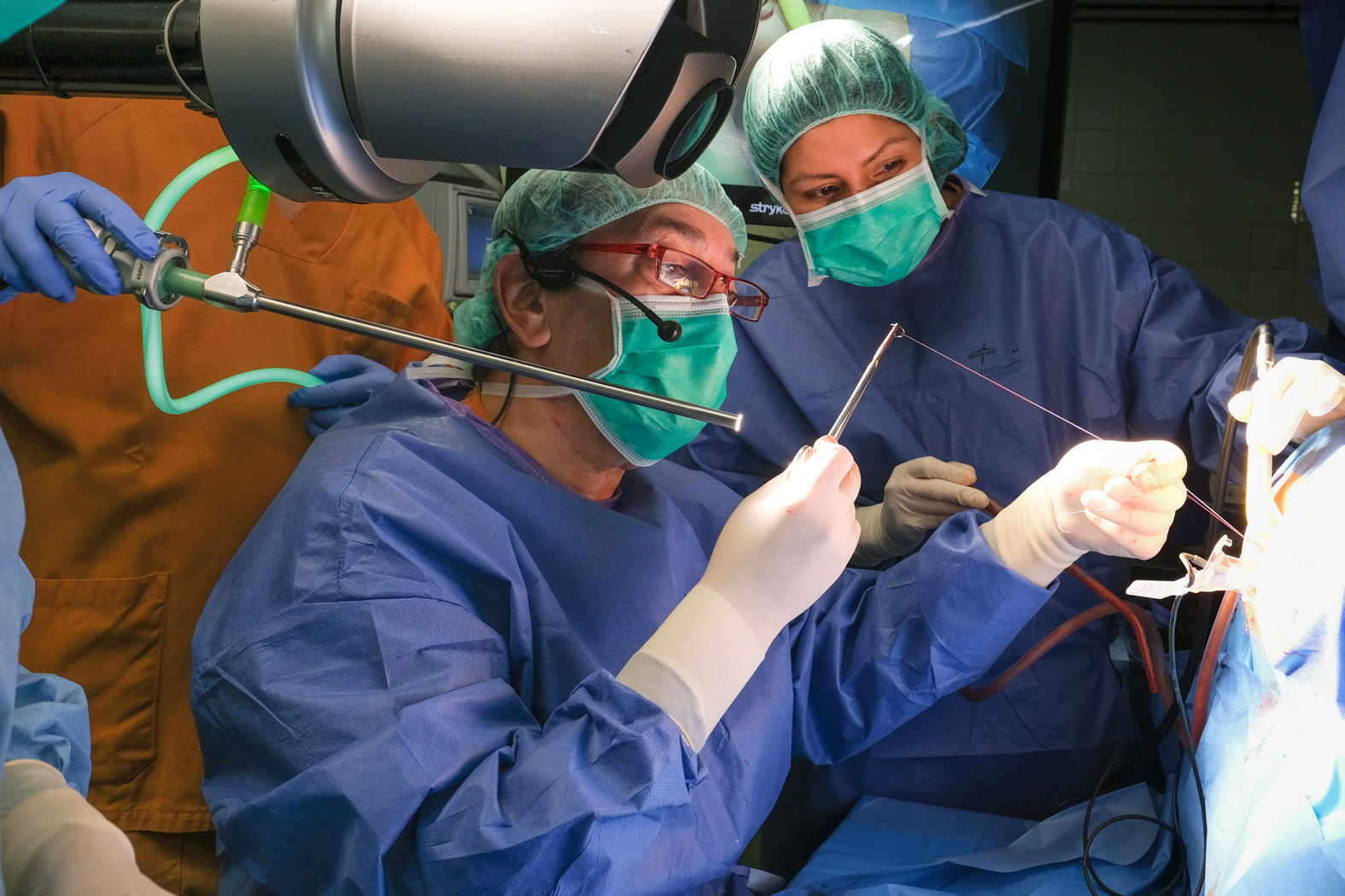 La cirugía de Turnbull-Cutait para el cáncer rectal permite defecar por ...